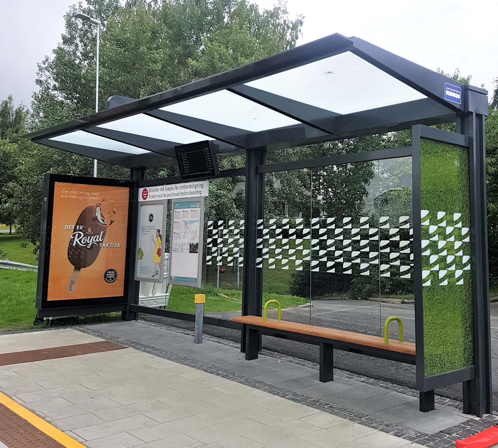 Customised Digital Display and touchscreen monitor solutions